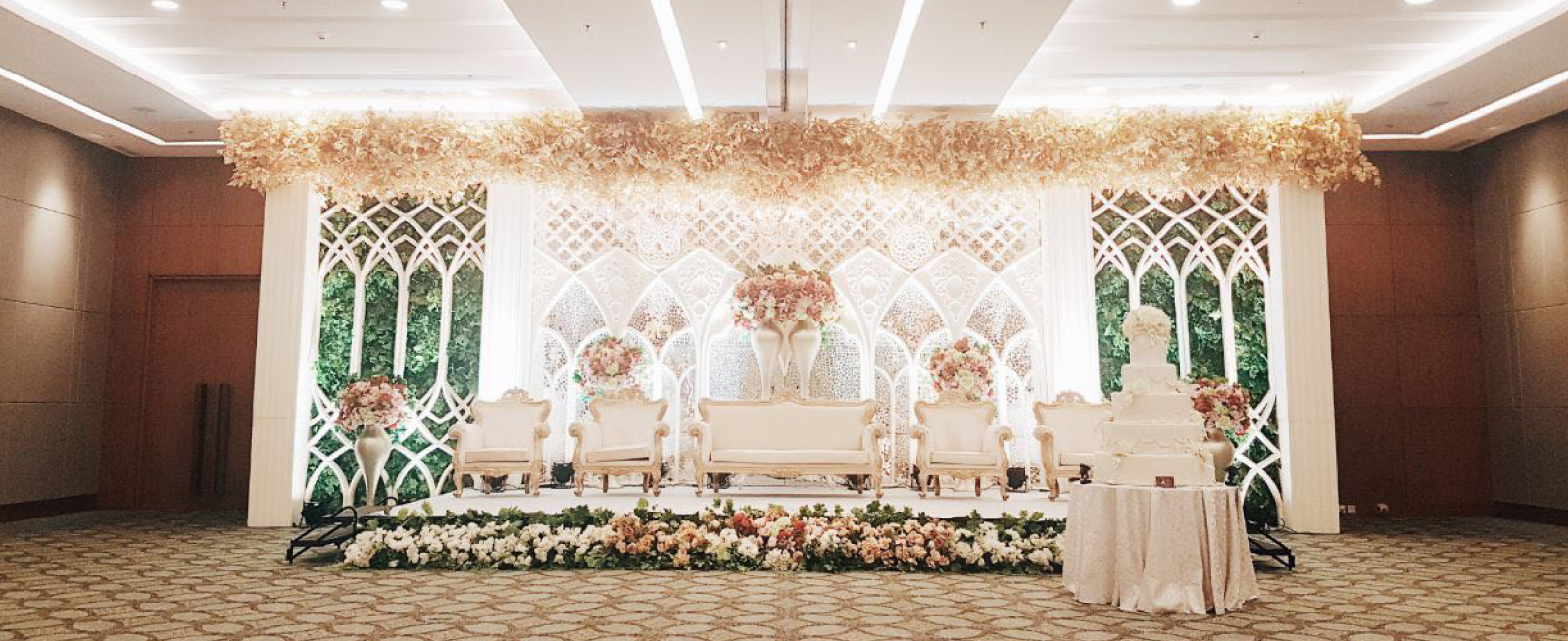 Gedung Wedding Adalah: Keuntungan dan Biaya Sewa Terbaru 2024
