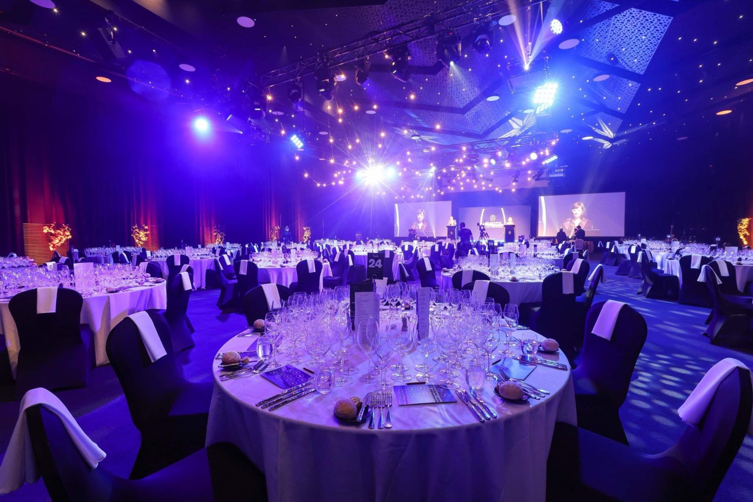 Gala Dinner adalah: Pengertian hingga Cara Penyelenggaraannya